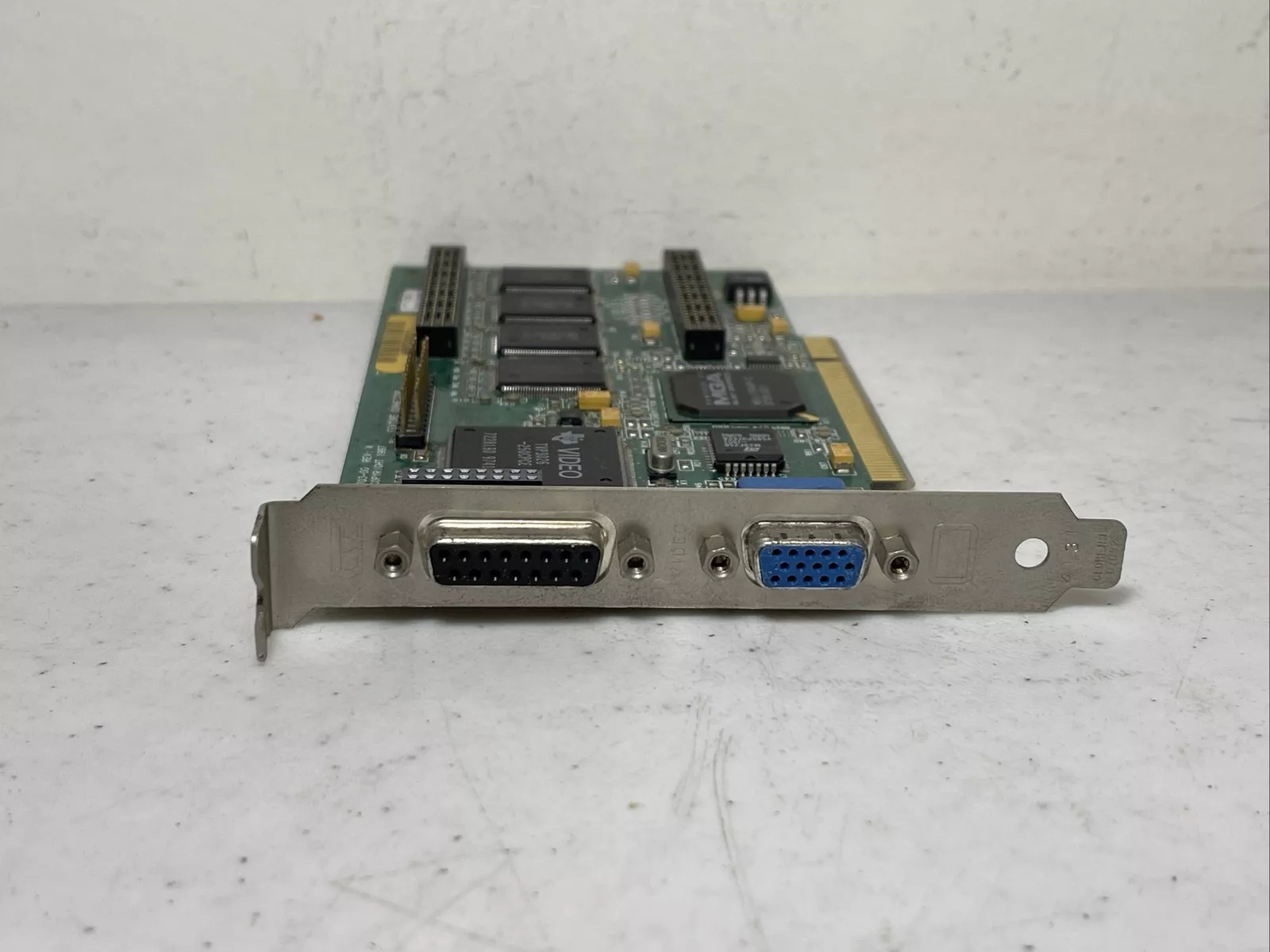 DOS Days - Matrox MGA Millennium II (1997)